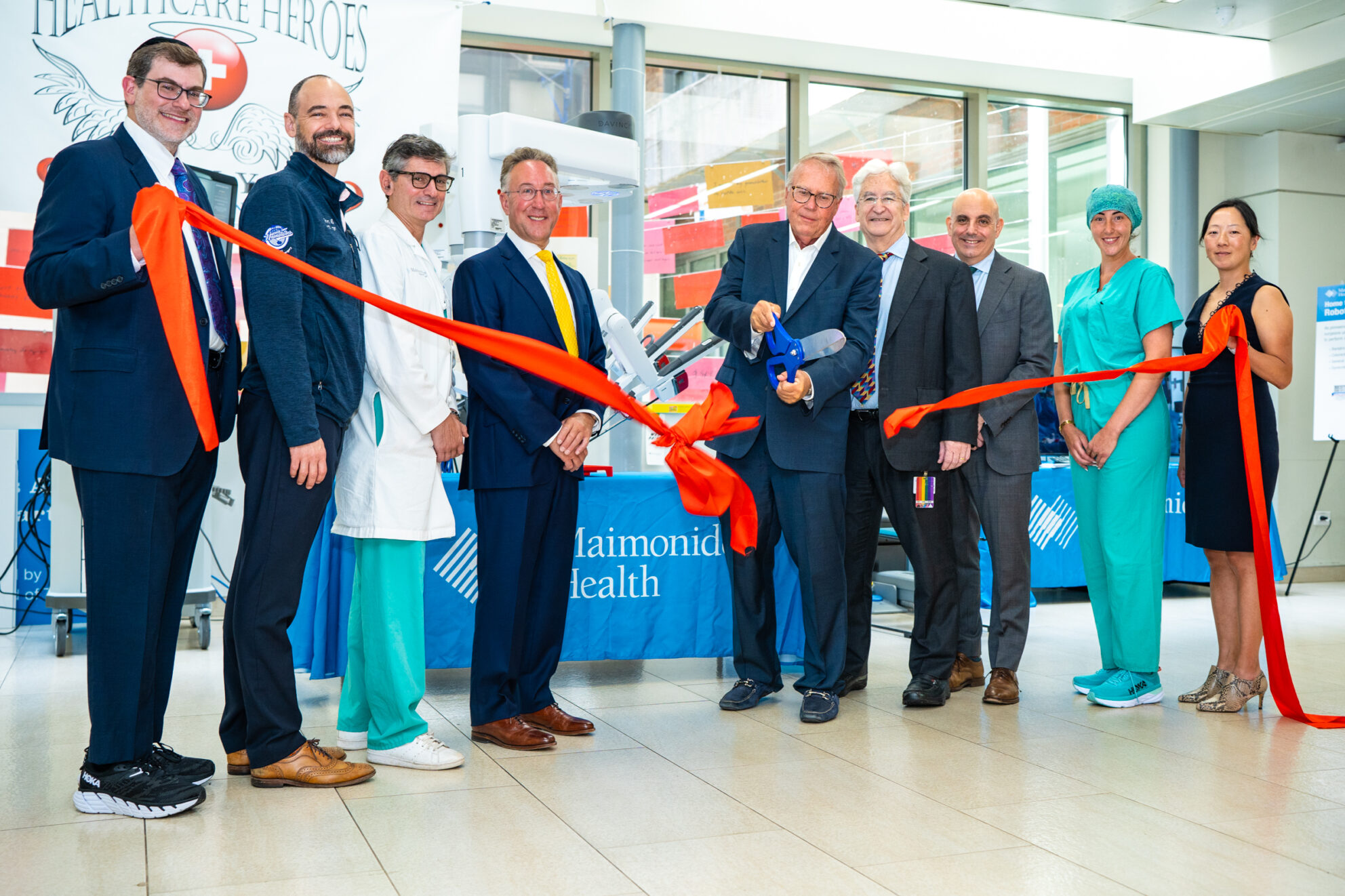 Maimonides Expands Brooklyn’s Largest Robotic Surgery Program ...